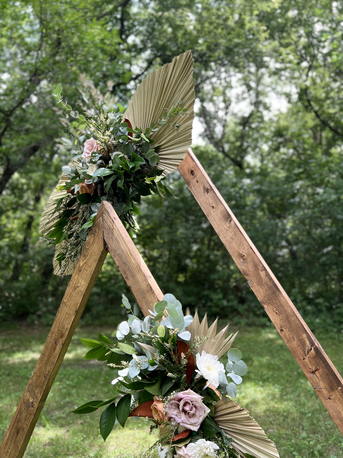 Double Triangle / Mountains Arch Backdrop – Topknot Style Decor